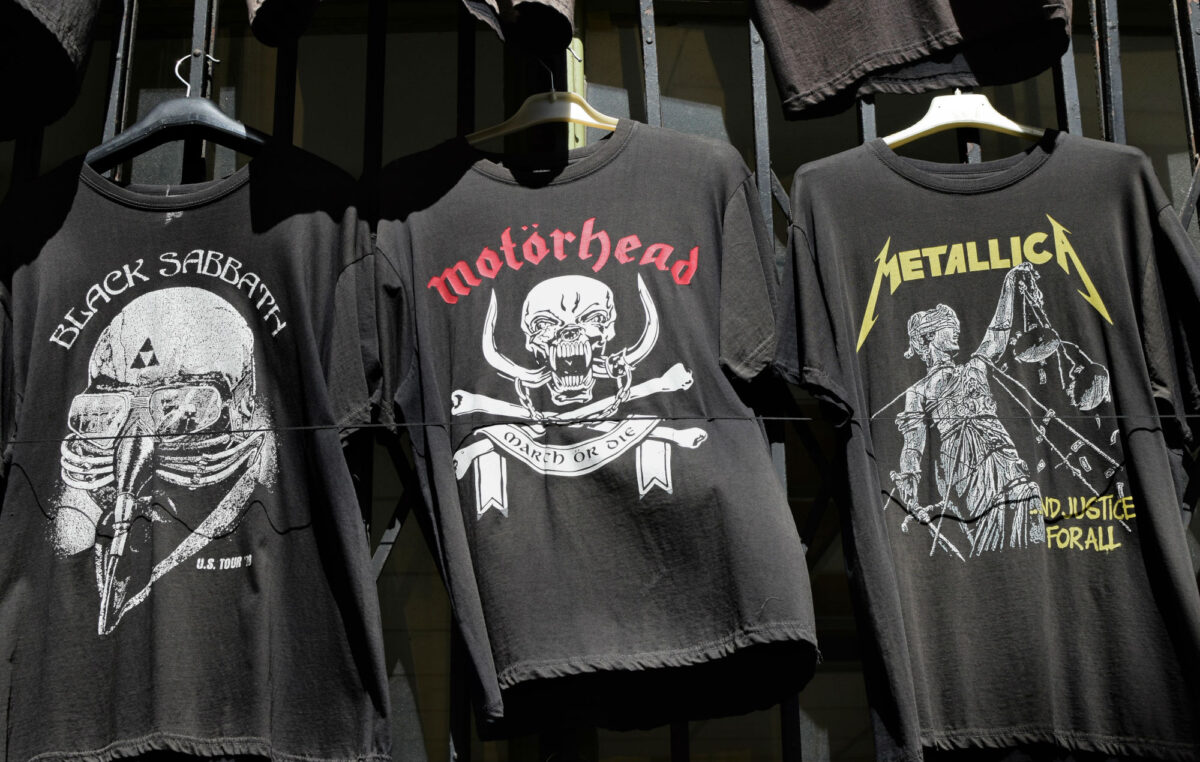 What You Should Know About That Awesome ‘80s Heavy Metal Look - Chart ...