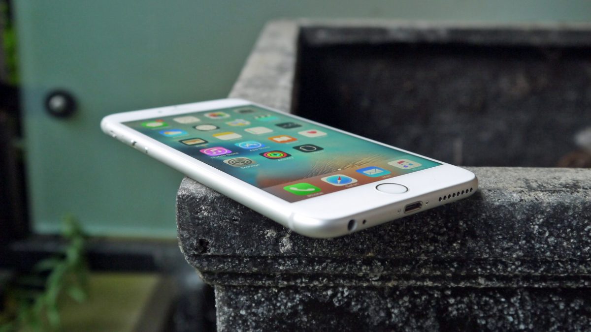 Common iPhone Screen Issues And How to Fix Them (2025 Guide) - Chart Attack