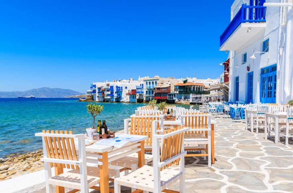 Mykonos Parties and Beach Clubs – A Guide For 2024 - Chart Attack