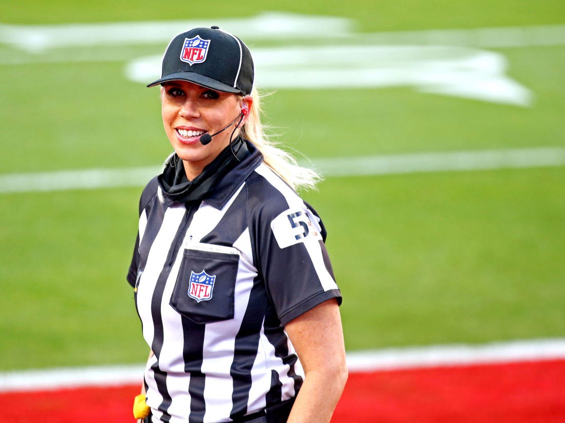 Female Official Thomas Making Super Bowl History - Chart Attack