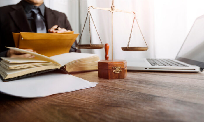 5 Pros For Lawyers To Have A Scheduling App - Chart Attack