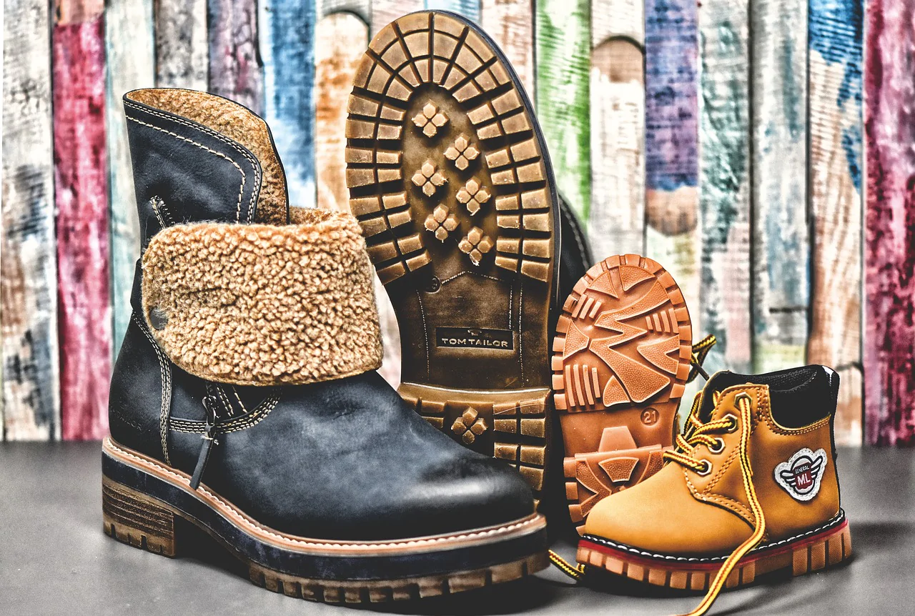 At What Temperature Do You Need Winter Boots: What Materials To Choose ...