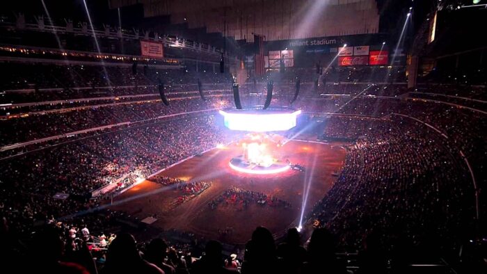 A Guide to Getting The Perfect Seats at a Rodeo - Chart Attack