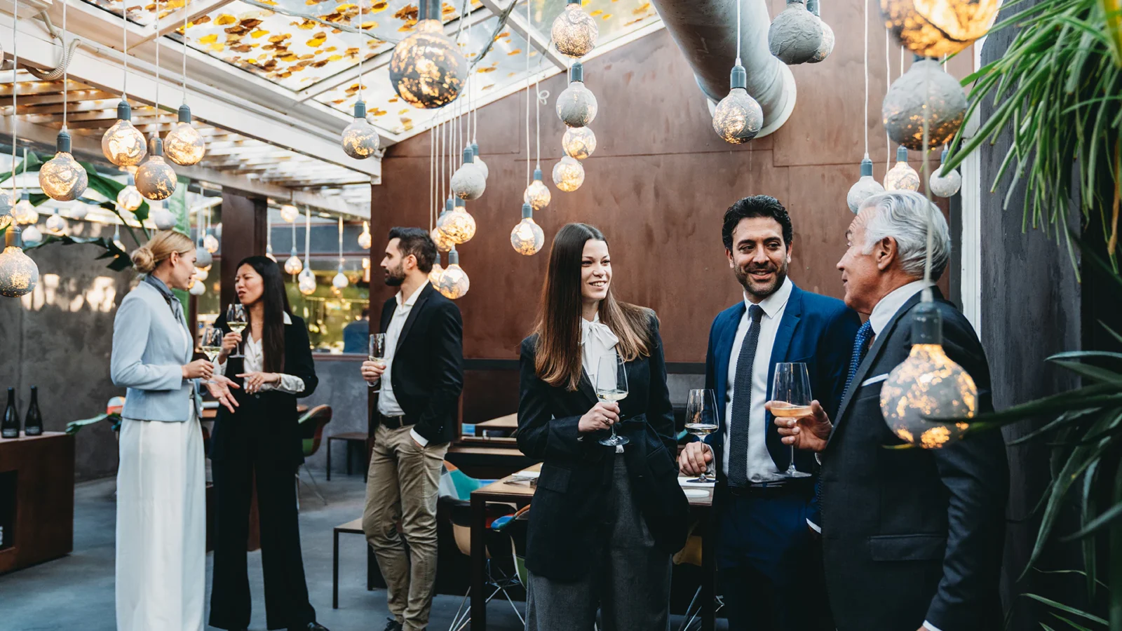 4 Creative Ways to Keep Guests Engaged at Your Next Business Event ...