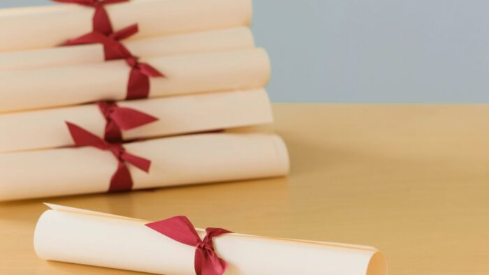 Fake Diplomas: The Hilarious Graduation Gift Trend - World Today Journal