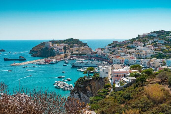 7 Peaceful Island Getaways in Italy That Locals Do Not Mention Online ...